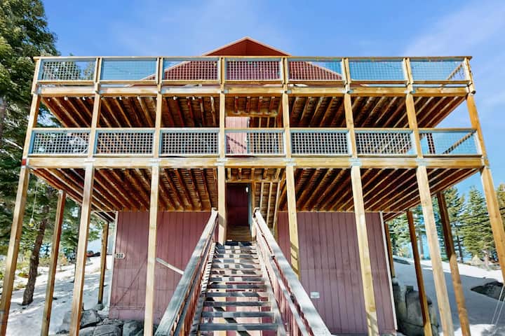 3br Townhome W/heated Floors, Close To Ski Resort - 게노아