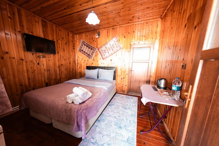 Ahşap Jakuzili Oda - Abant Gölü