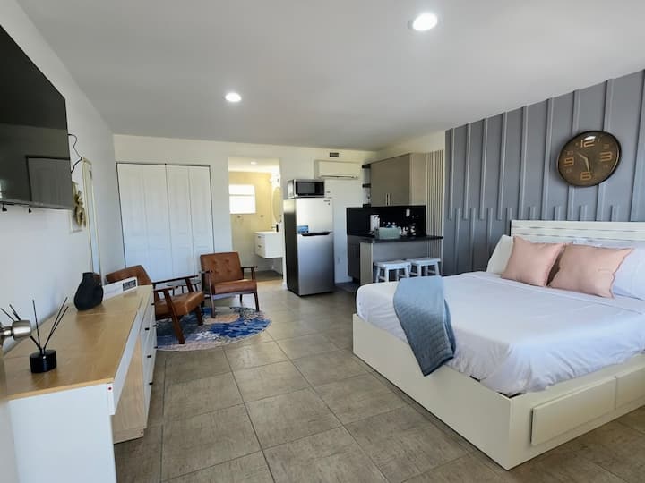 Little Gem In Miami, Close To Airport And Shopping - Miami, FL