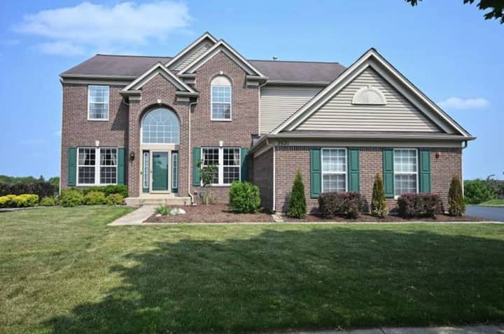 Hermosa Residencia Elegante, Privada Y Relajante - Elgin, IL