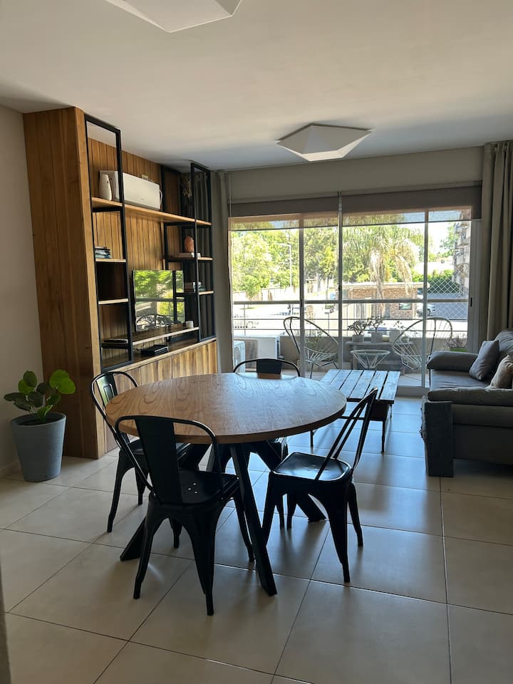 Departamento En Complejo Residencial Con Pileta - Bella Vista