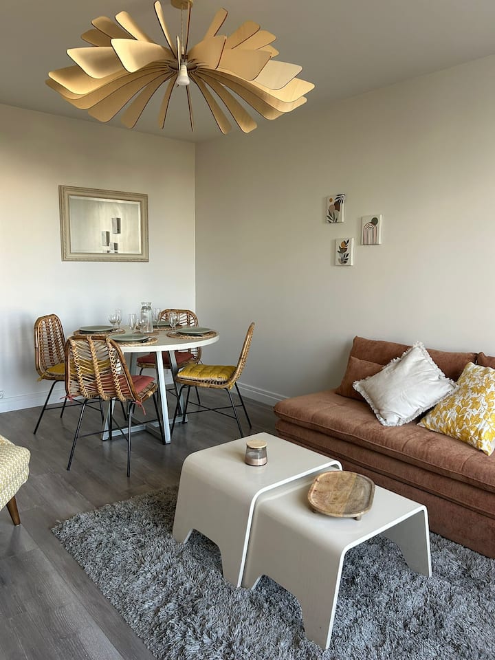 Charmant T4 Proche De Tout Et Bien Desservi - Tours