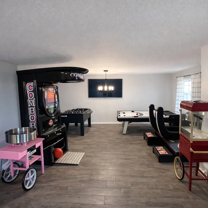 Mountain View Pool Home W/ Game Room & Fire Pit - 埃克塞特