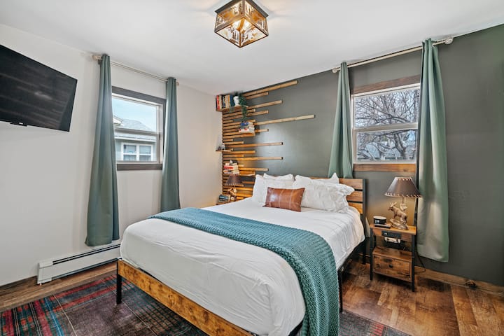 Lux 3br Mtn Family Retreat - Livingston, MT