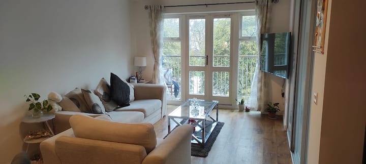 1 Bedroom House Situated Close To Heathrow - 伯克郡