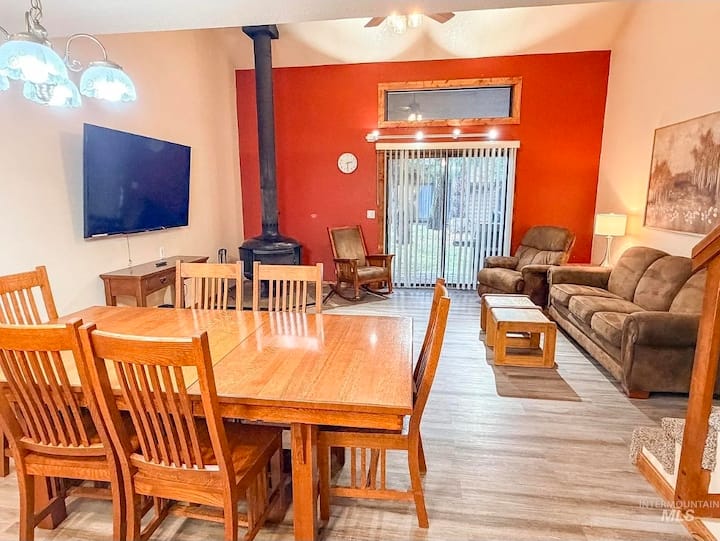 Cozy Mountain Retreat In The Heart Of Mccall - McCall, ID