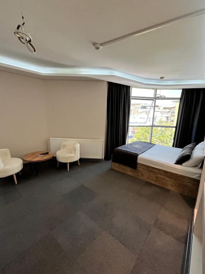 Izmir Bornova Da Merkezi Konumda Otel Deneyimi - Izmir