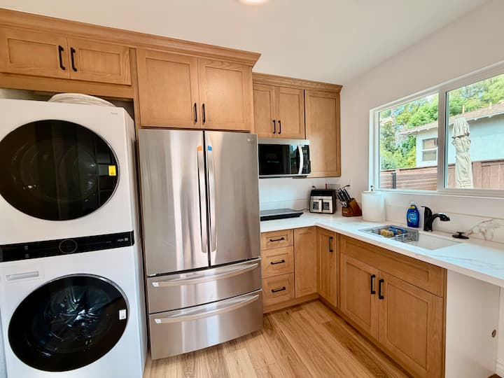 Private Yard Guest House | Near Ucr & Victoria Cc - Riverside, CA