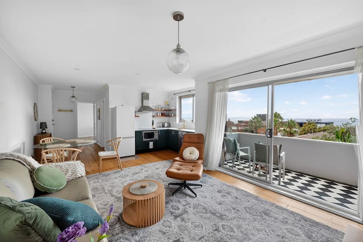 Coogee Oasis—ocean Outlooks Near The Beach - Randwick
