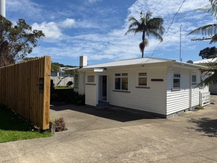The White Cottage At Ohope - Whakatane