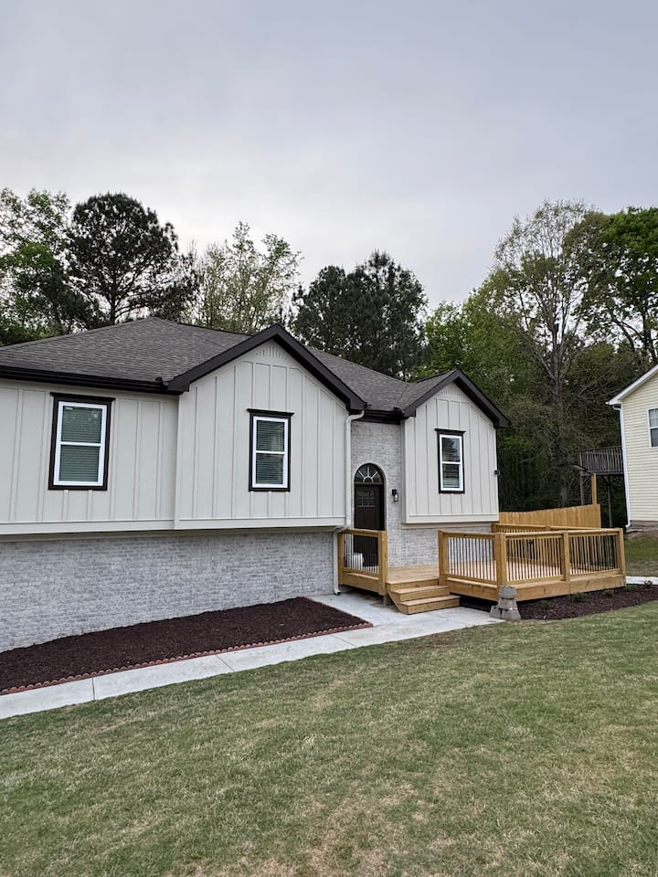 Canter-house. Newly Remodeled Home (No Smoking) - Conyers, GA