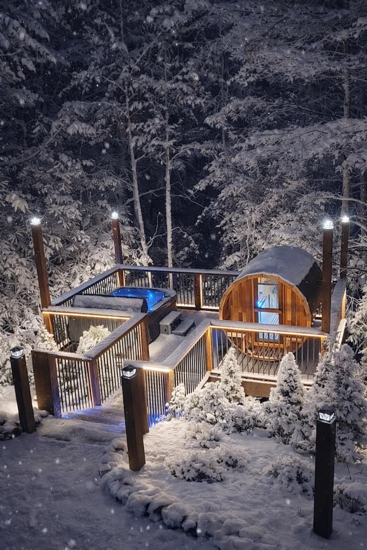 Secluded Luxury Escape |
Hot Tub • Sauna • Views - Mountain City, TN