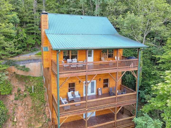 Mountain View Log Cabin, Game Room, Dog Friendly - Clayton, GA