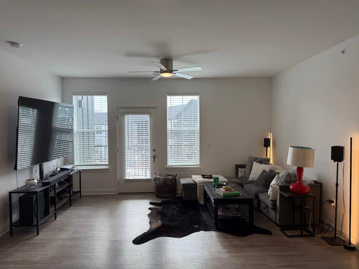 Indy Apartment - The Waterpark, Carmel