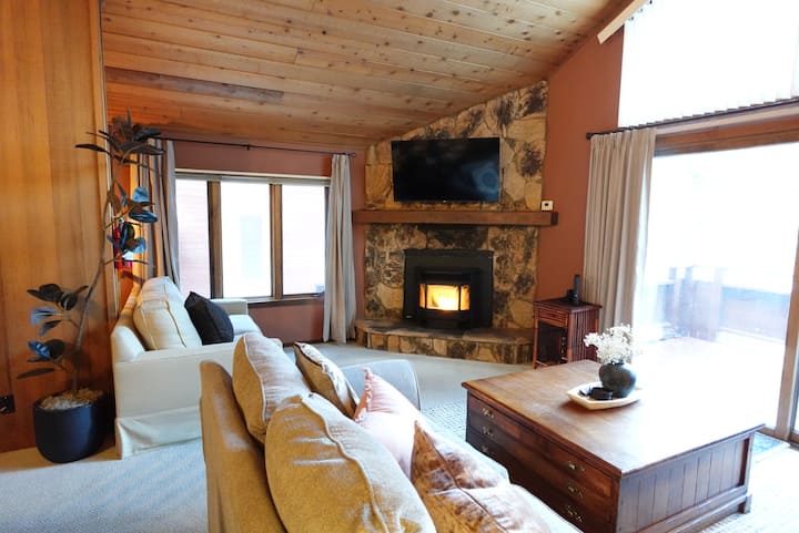 2br 2ba Spacious Townhome Sleeps 6 With Spa Sauna - Mammoth Lakes, CA