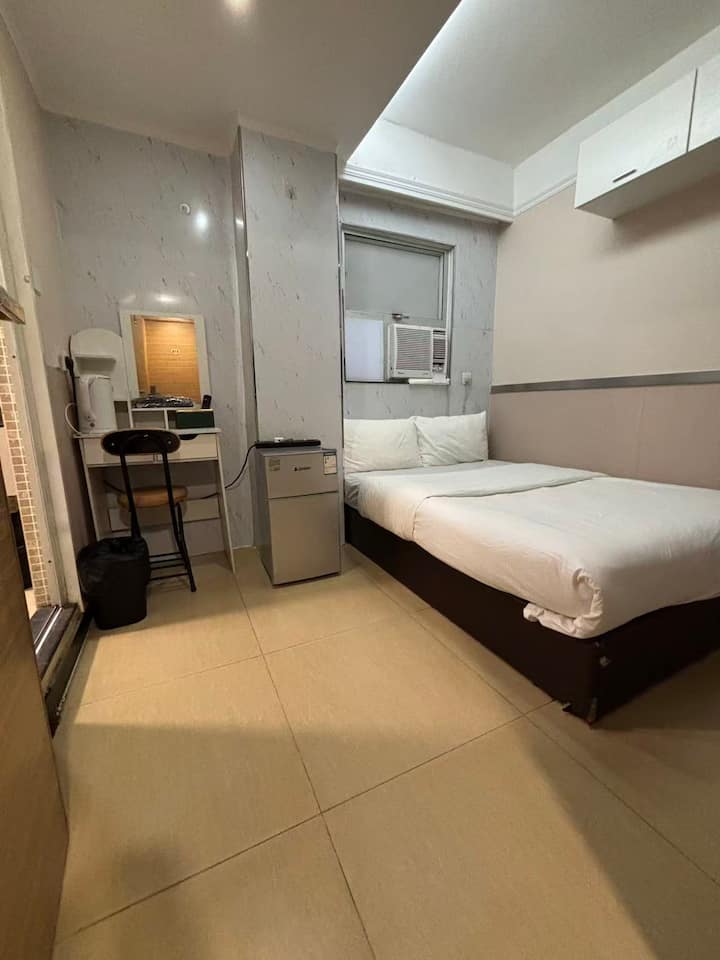 佐敦聖地標準大床房13 - Hongkong