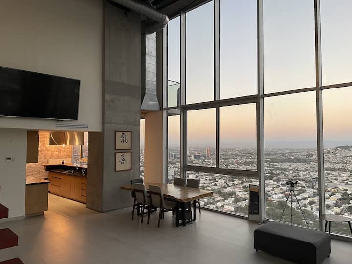 Amazing Penthouse In Front "El Cerro De La Silla" - Monterrey