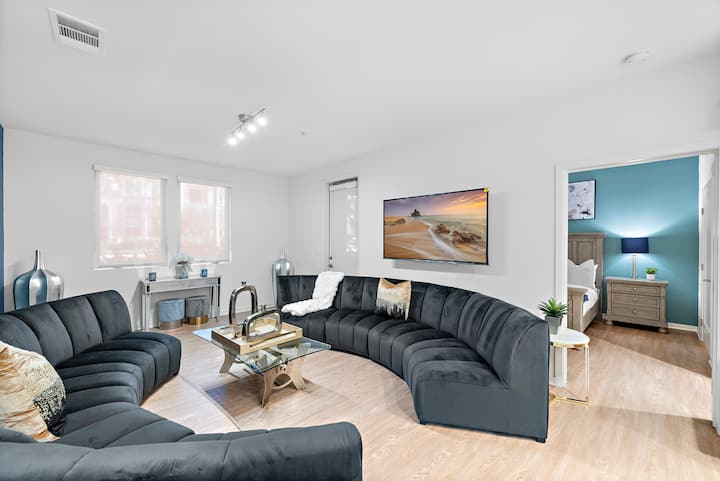 Apartment Located At Promenade Homes At Spectrum - Laguna Woods, CA