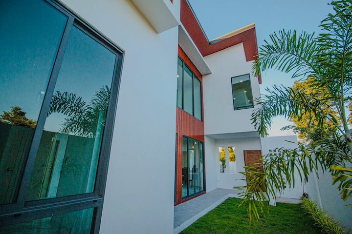 เปลี่ยนทุกวัน  ให้เป็นวันแห่งความสุขกับเรา - Khon Kaen