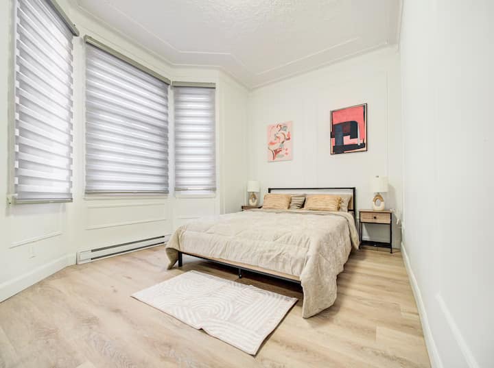 Downtown Montréal 1br Apt | Near Place Des Arts - Laval, Quebec, Canadà