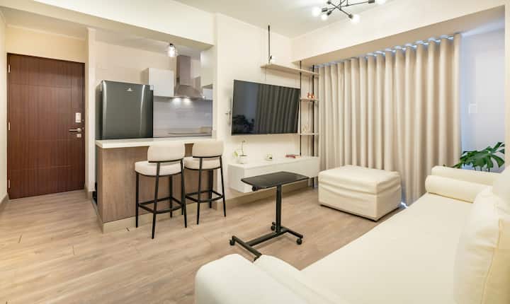 Ih*| Lux 1 Br Apt W/ Pool & Private Backyard - Peru