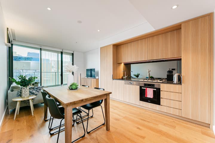 Central And Modern One Bed Parramatta - Parramatta