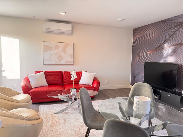 Peaceful Nest - Calabasas