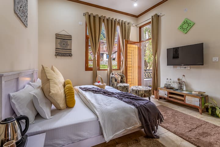 Deluxe Rooms / Private Balcony The Premium Hood - 比爾