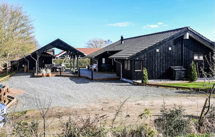 Amazing Home In Bjert With Sauna - Kolding