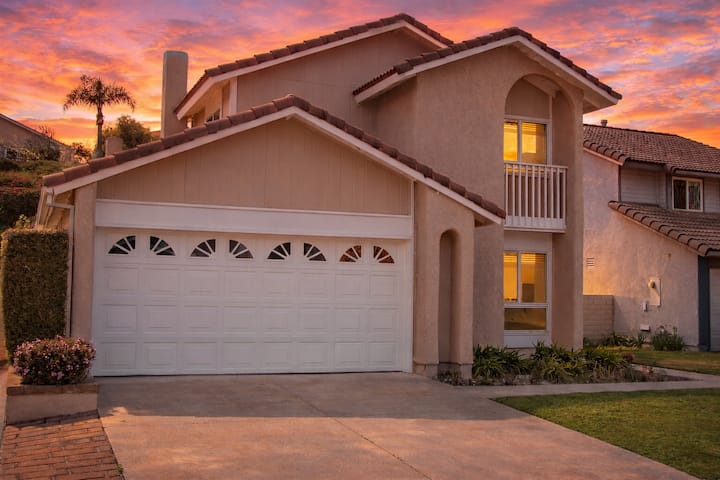 Lake Retreat Near Irvine Disney 4b3b Backyard - Lake Forest, CA