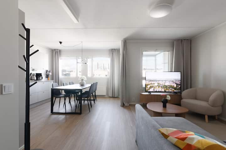 Stylish 2-bedroom Family Apt. W/ Sauna, Parking - Helsinki