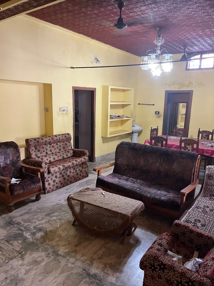 Village Family House - Adoor