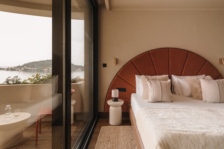 Hotel Kali - King Size Room - Zara