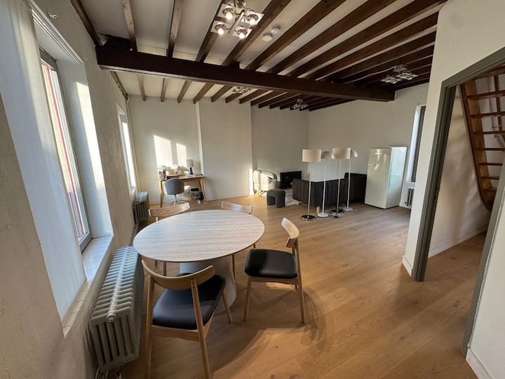 Charming & Quiet 2br Apartment In Bruges Centre - Brujas