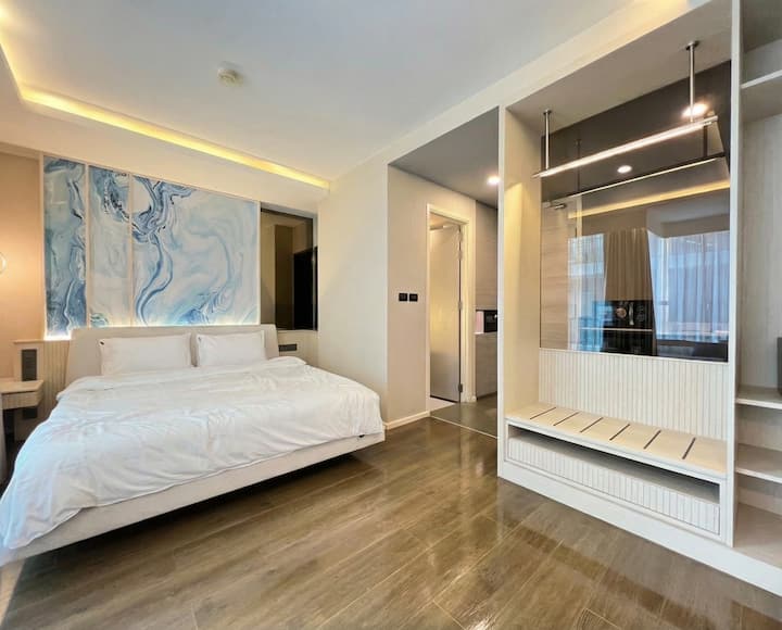 Beachfront Condo, Peaceful, Free Cleaning #135 - Pattaya City