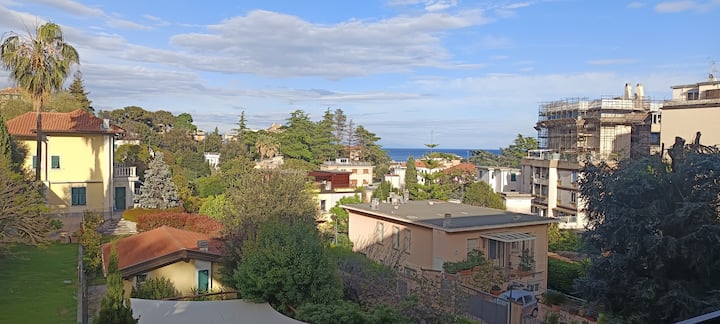 Vacanze A Due Passi Dal Mare Ad Albissola Marina - Savona