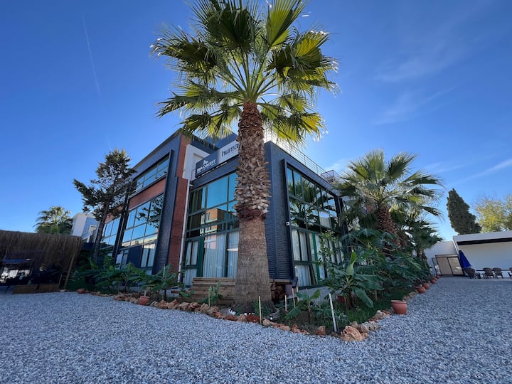 ŞEhir Merkezinde Modern & Konforlu Oda+kahvaltı - Konyaaltı