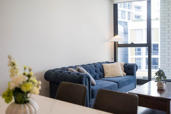 Morden 2br Apt W Parking Near Olympic Parkpool+gym - Parramatta