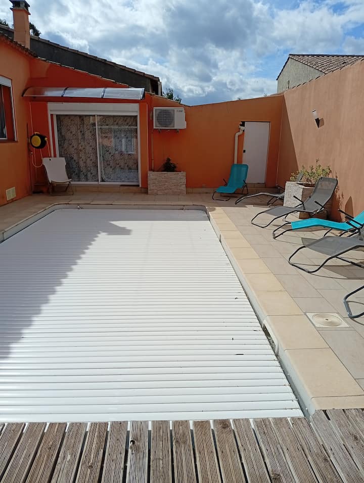 Villa De Plain-pied à Louer Pour Vos Vacances - Baillargues