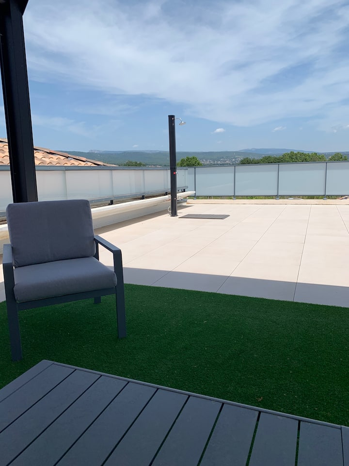 Appartement 91 M² Avec Terrasses & Garage - Bandol