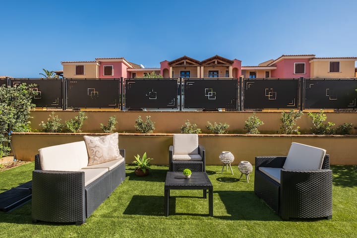 Nuova | Artigianato Locale| Centro Paese & Spiagge - Villasimius