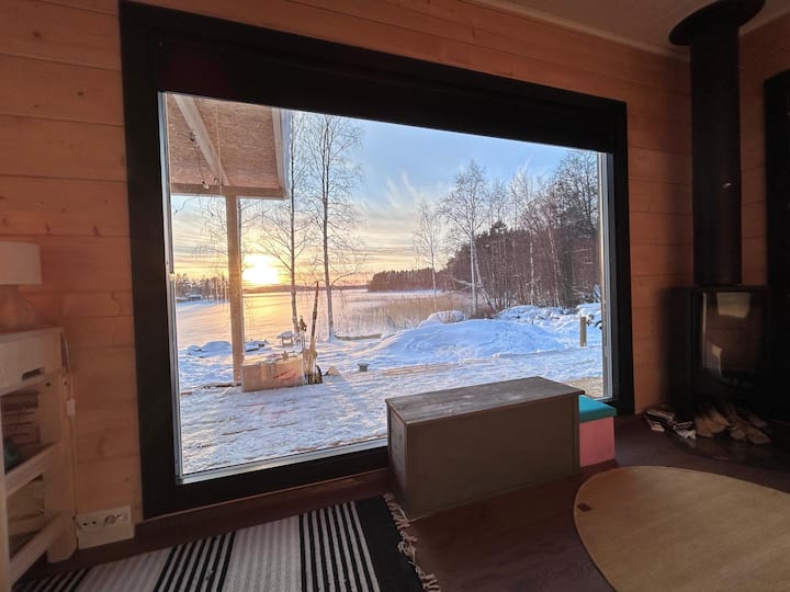 Pieni Rantasauna Saimaan Rannalla - Finland