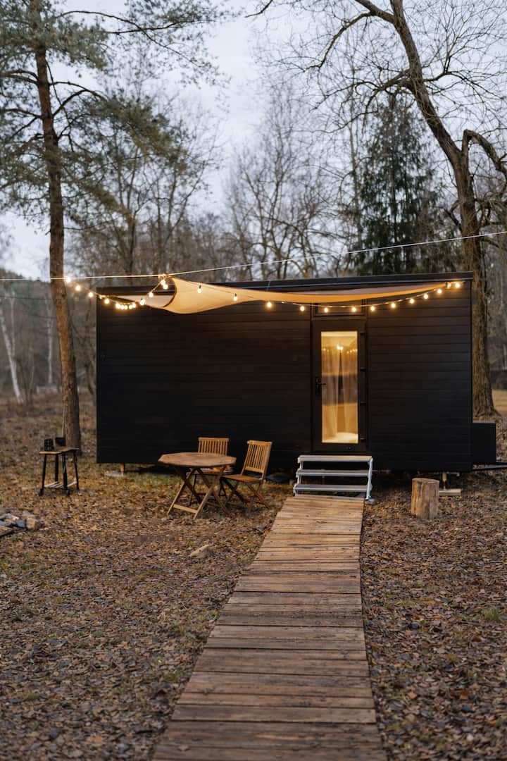 Mirror House & Forest Sauna Retreat - Karlovy Vary