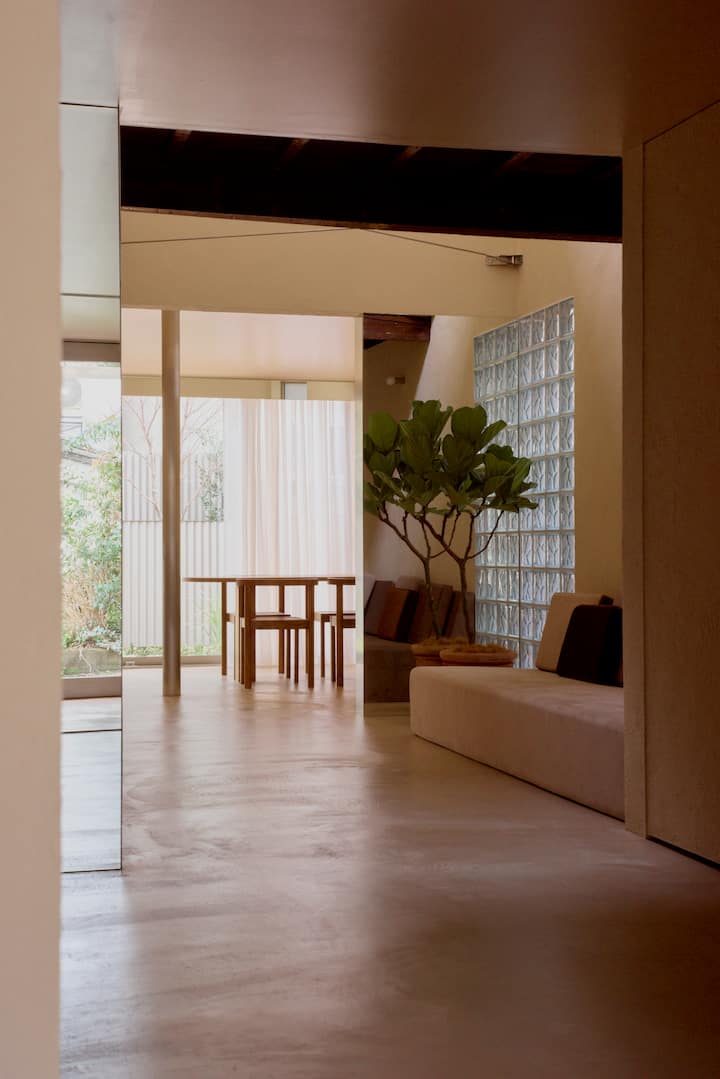 長町武家屋敷の路地奥に佇む一棟貸切宿 「八沢」 - Kanazawa