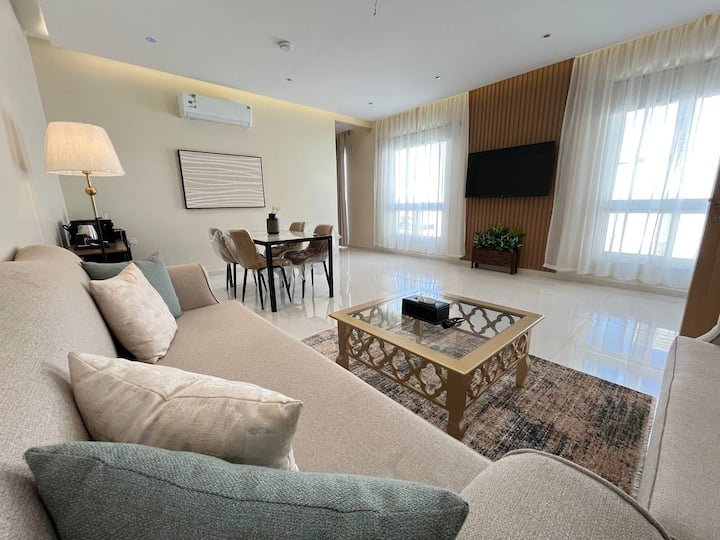 غرفة وصالة مع سطح خاص وجلسة خارجية قرب الحرم - Medina