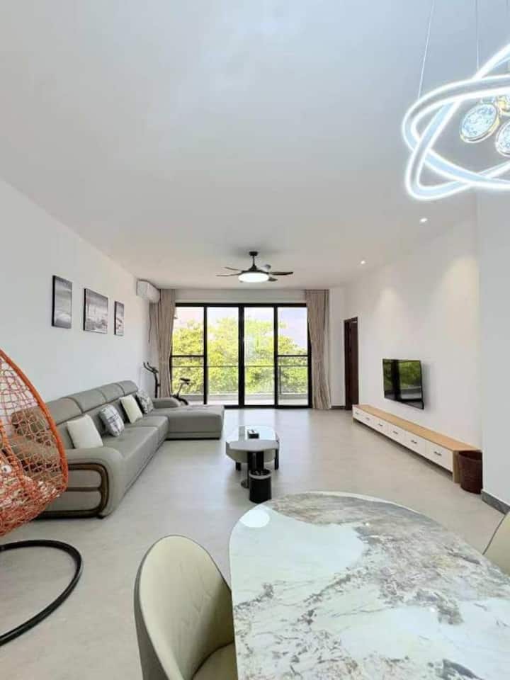 Xiao’s Henderson Hotel – Comfort & Convenience - Solomon Islands