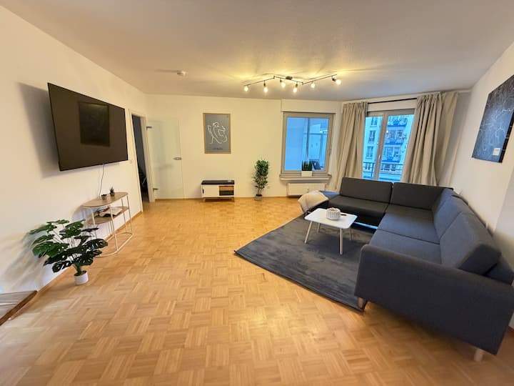 City-apartment* 3 Zimmer-wohnung Mit Balkon & Wifi - Colonia