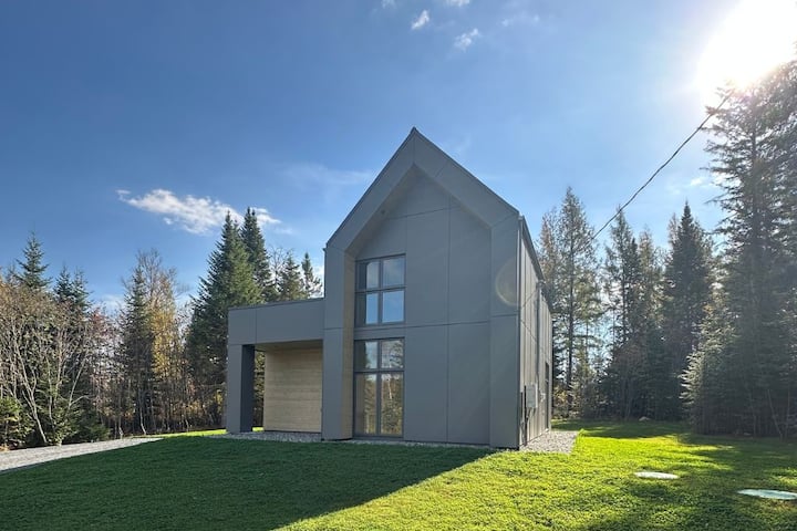 Chalet Le Faucon Au Cœur Du Golf De Lac-etchemin - Lac-Etchemin