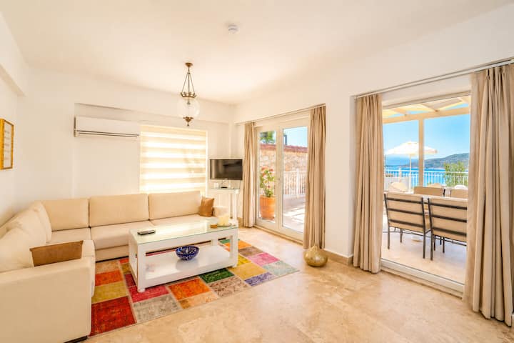 Villa Leda Mare Kalkan | Sea, Pool & Beach Clubs - Turkey