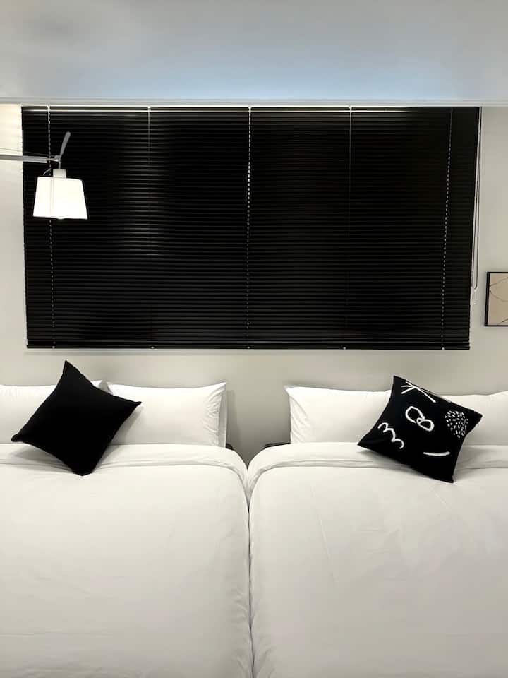 [New] 최대 8인/마포역8분/광화문18분/퀸침대4 2br/1.5bath/한강도보3분 - Seoul